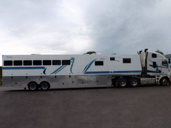 Horse Floats - Signature Custom Floats